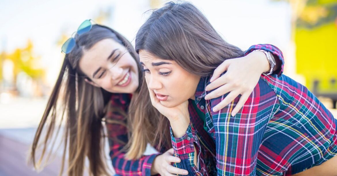 How To Help a Friend in a Toxic Relationship – Rescuing a Friend